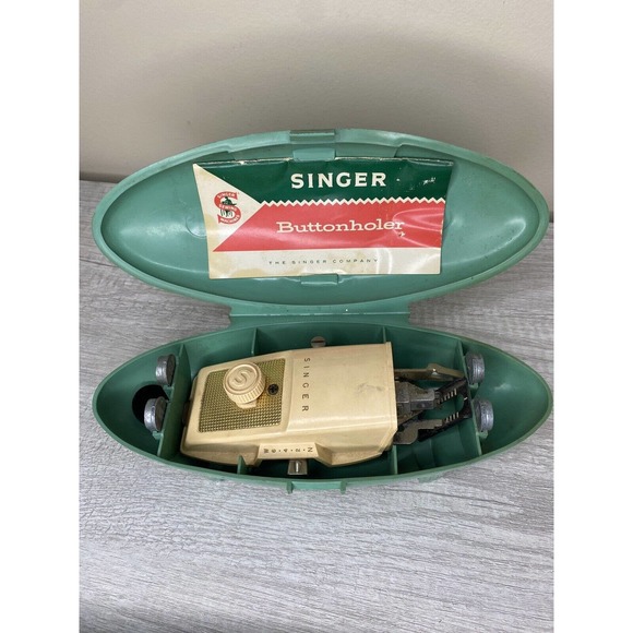 SINGER | Office | Vintage Singer Buttonholer Attachment No 4895048950 ...